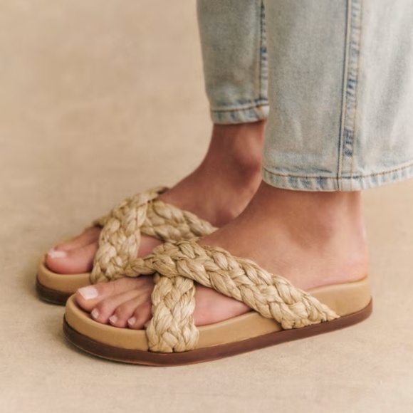 Sezane | Shoes | Sezane Eden Low Mules Braided Raffia Sandals Size 4 Us ...